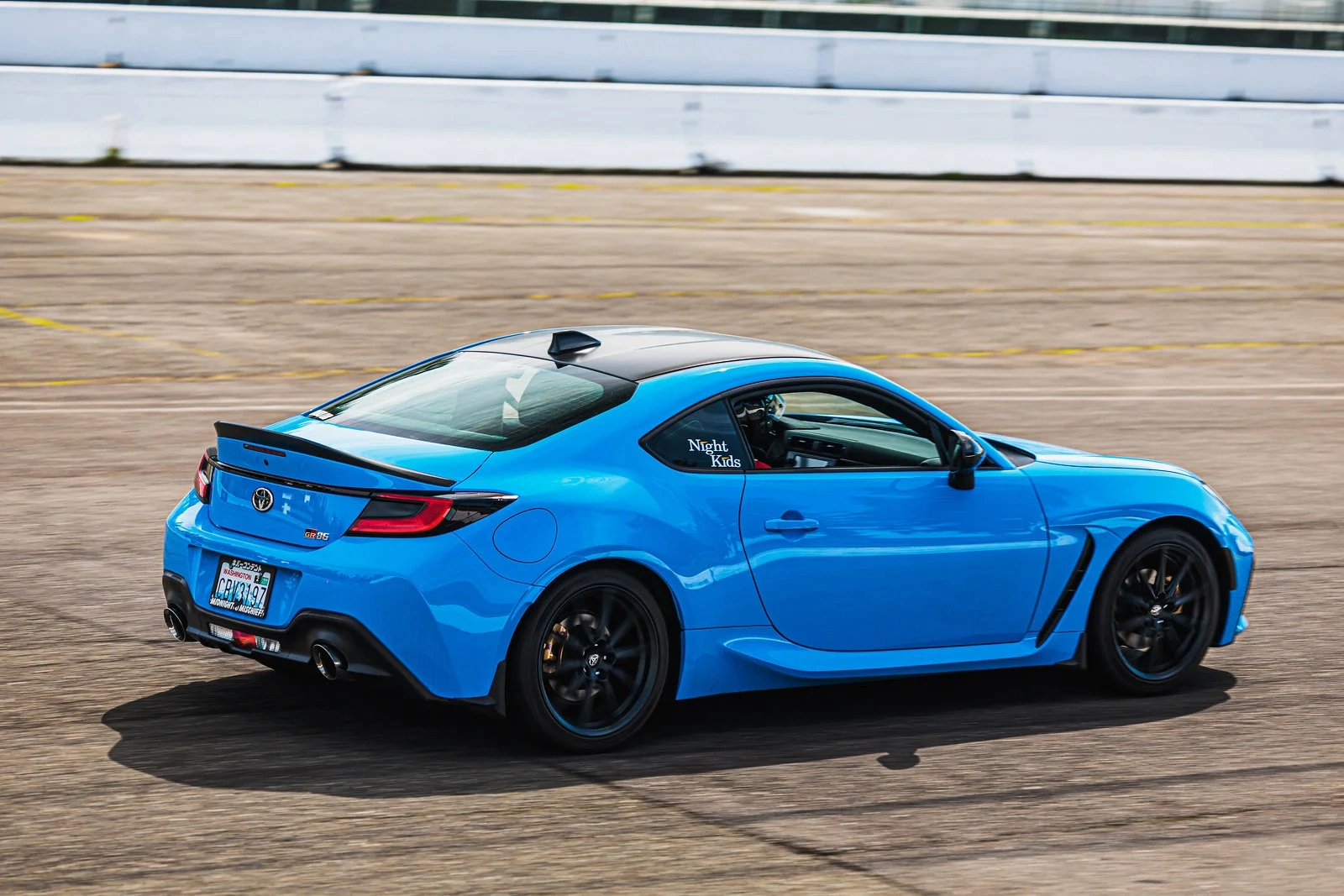 GR86 - Photo Request - Smurf Blue / Black Spoiler | Toyota GR Forum for ...