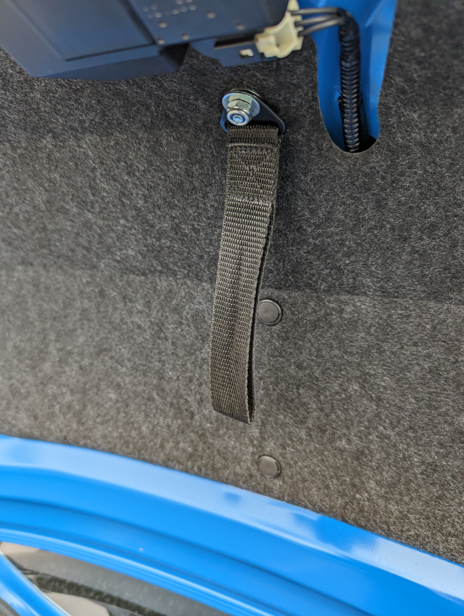 GR86 - Boot closing strap - saving dirty hands and paint marks. | Page ...