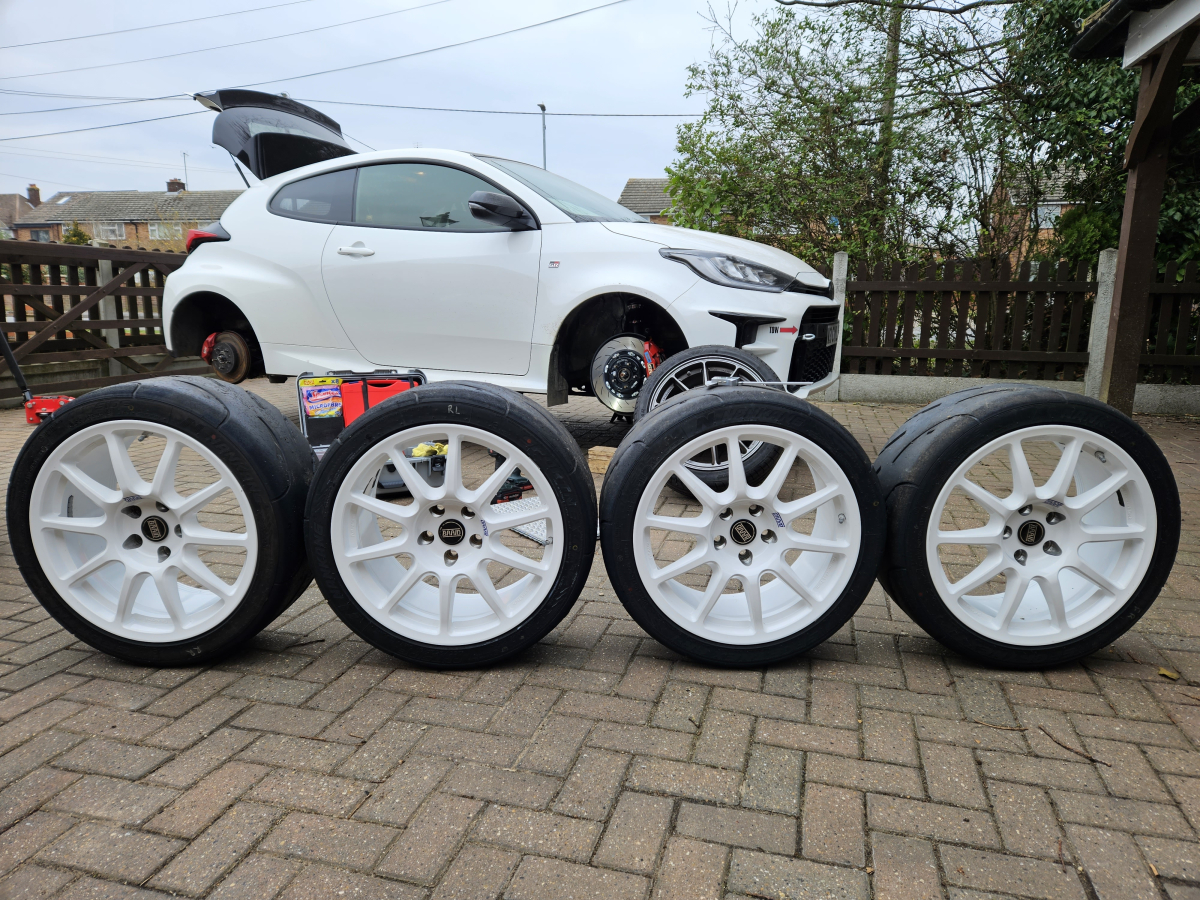 Expired - Braid Fullrace A wheels with nearly new AR1s + extra part ...