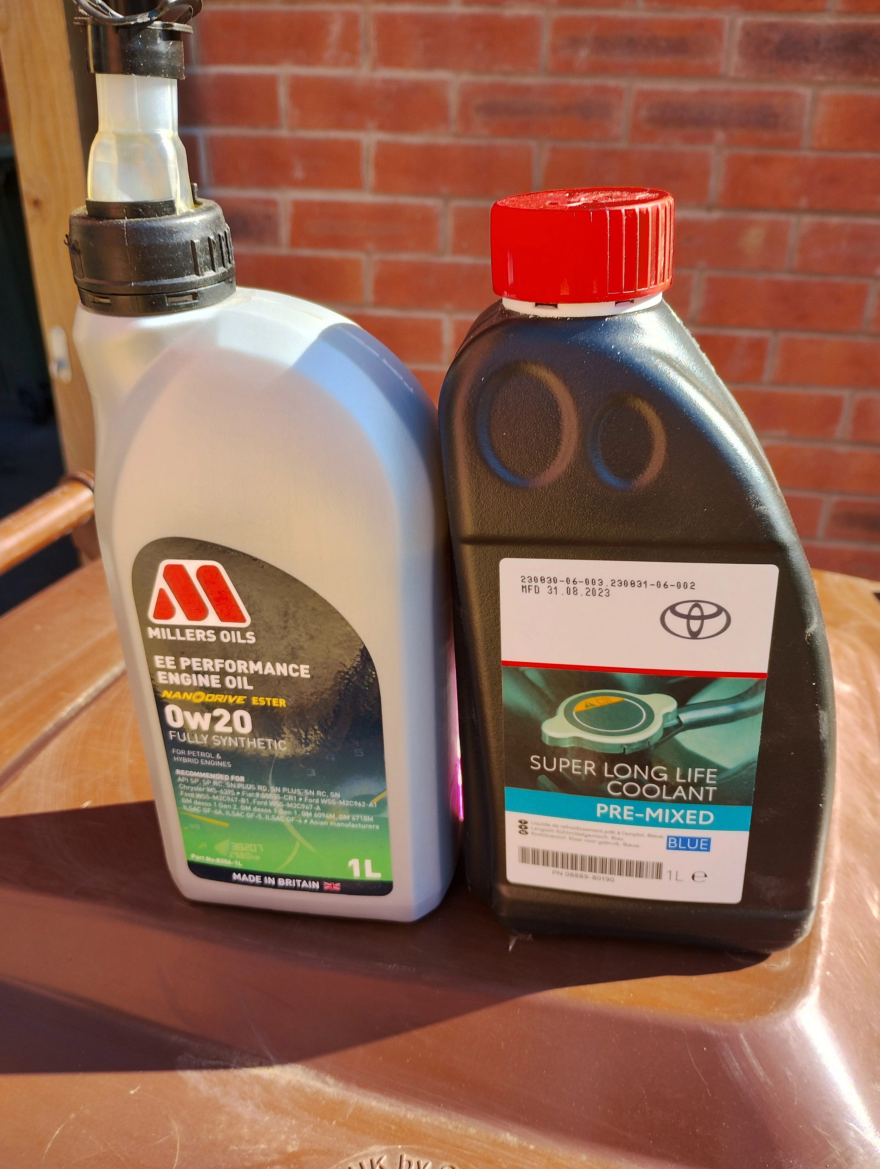 Sold - GR86 0w/20 Oil and Toyota Blue Coolant - free for collection ...