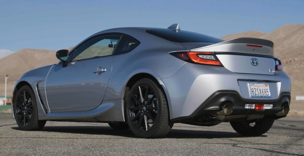 GR86 - A request for photos of Ice Silver | Page 2 | Toyota GR Forum ...